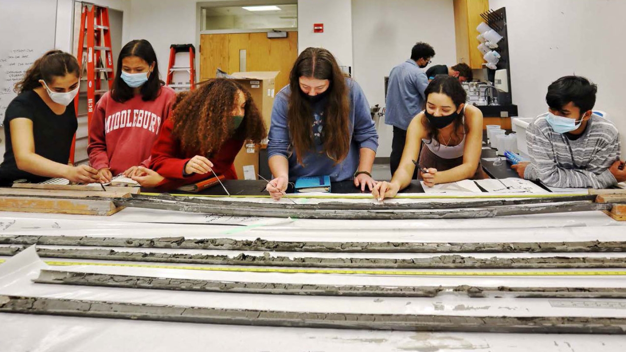 Earth and Climate Sciences | Middlebury College