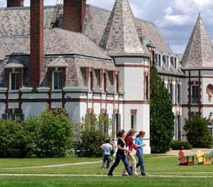 Summer Opportunities | Middlebury College
